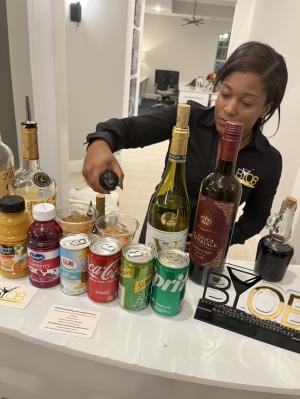 2022 Open Bar Costs | Weddings, Parties & More (Average Prices)