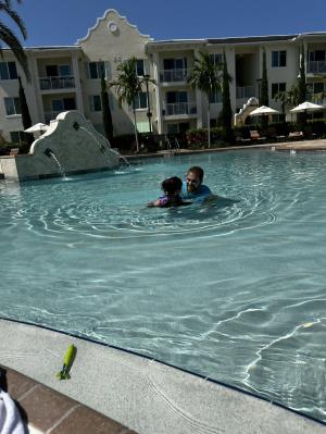Private Swim Lessons Cost: Individual, Group Lesson Prices (2020 avg)